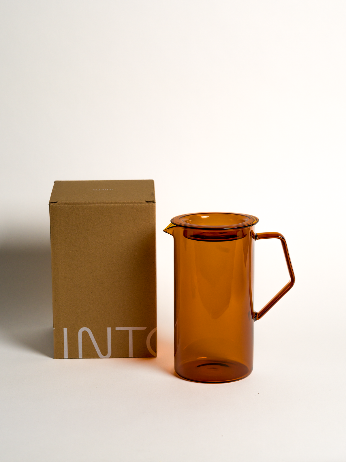 KINTO CAST Amber Jug - 750ml – Petracoffee.com
